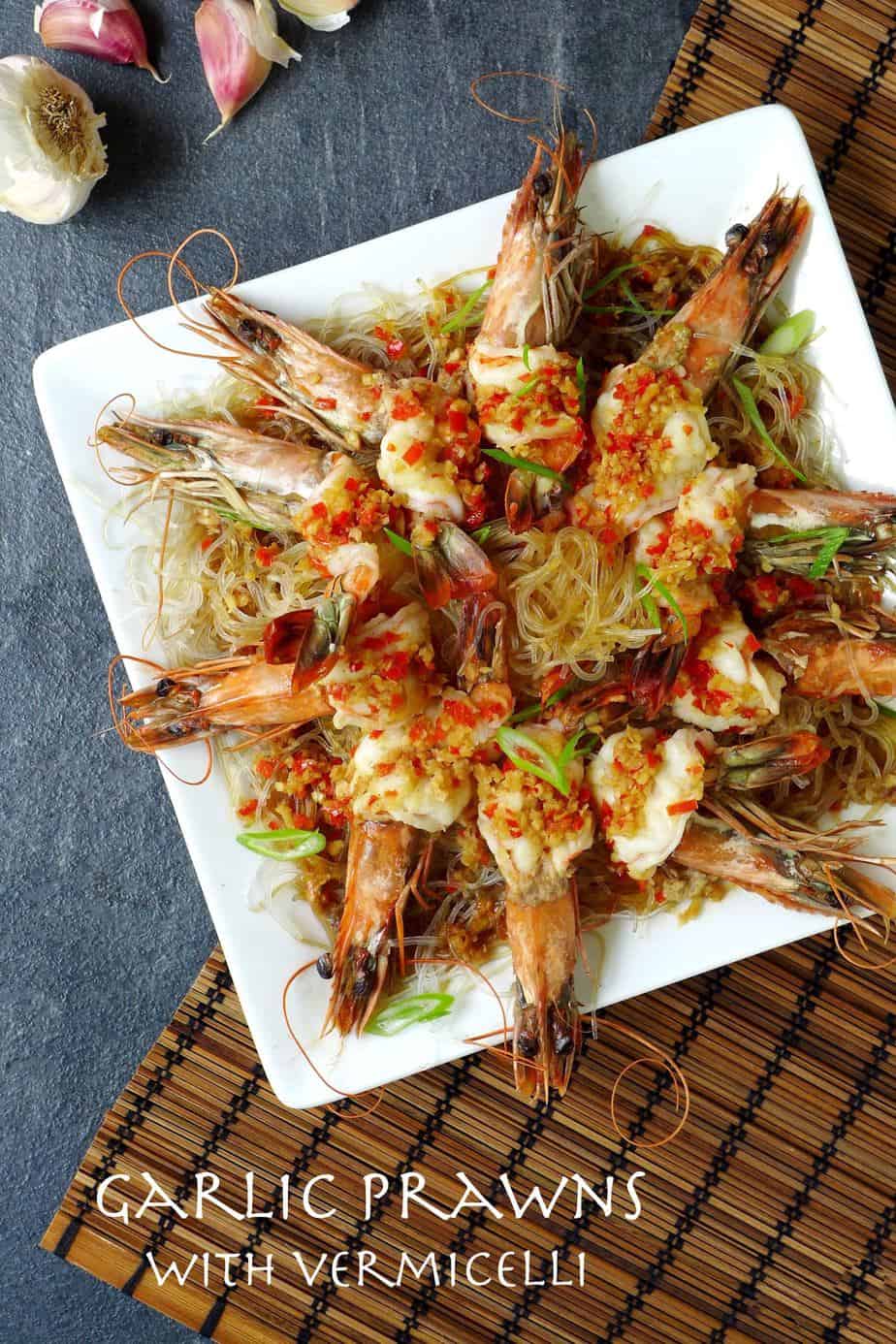 Steamed garlic prawns with vermicelli (蒜蓉粉丝蒸虾) - Red House Spice