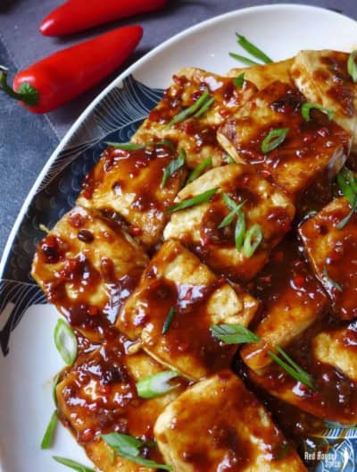 Pan-fried tofu with garlic sauce (鱼香豆腐) - Red House Spice