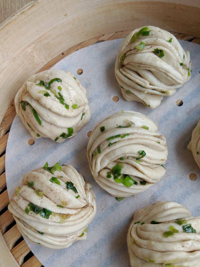 Chinese flower rolls with scallions (Hua Juan, 花卷) - Red House Spice