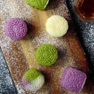 Snow Skin Mooncake with Custard Filling (冰皮月饼) - Red House Spice