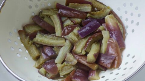 Eggplant with Garlic Sauce (Yu Xiang Qiezi, 鱼香茄子) - Red House Spice