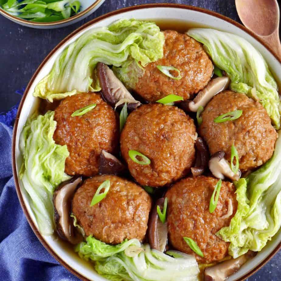 Lion’s Head Meatballs (Shi Zi Tou, 狮子头) - Red House Spice