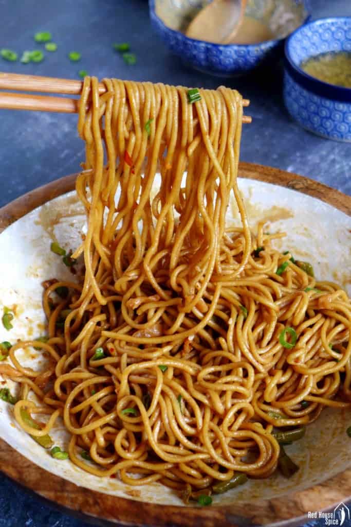 Hot Dry Noodles (Re Gan Mian, 热干面) - Red House Spice