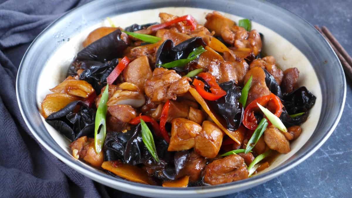 Ginger Chicken (老姜鸡) - Red House Spice