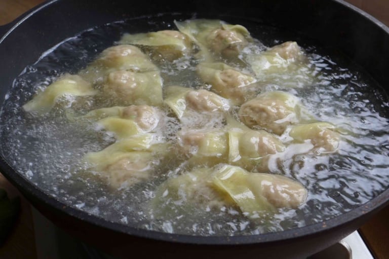 Wonton Soup (馄饨汤) - Red House Spice