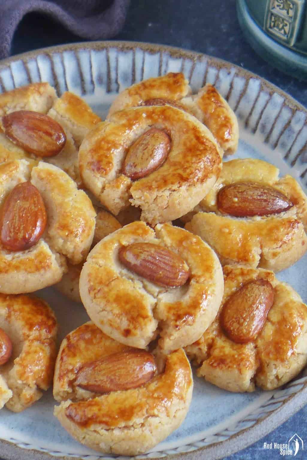 Chinese Almond Cookies (杏仁酥) - Red House Spice