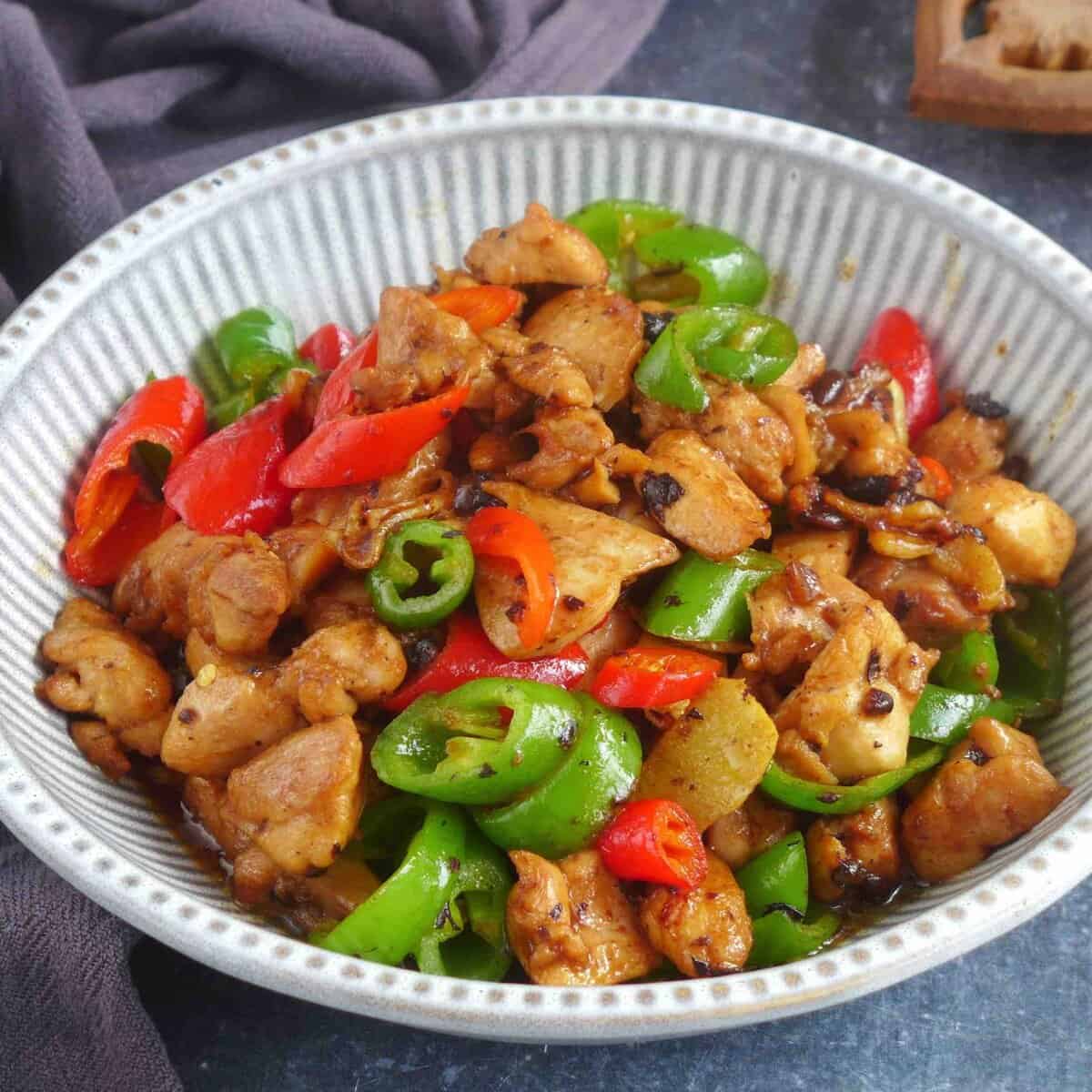 Hunan Chicken Stir-Fry (湖南小炒鸡) - Red House Spice